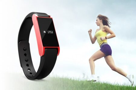 Which Fitness Tracker Is the Most Accurate? - GetMe Treated